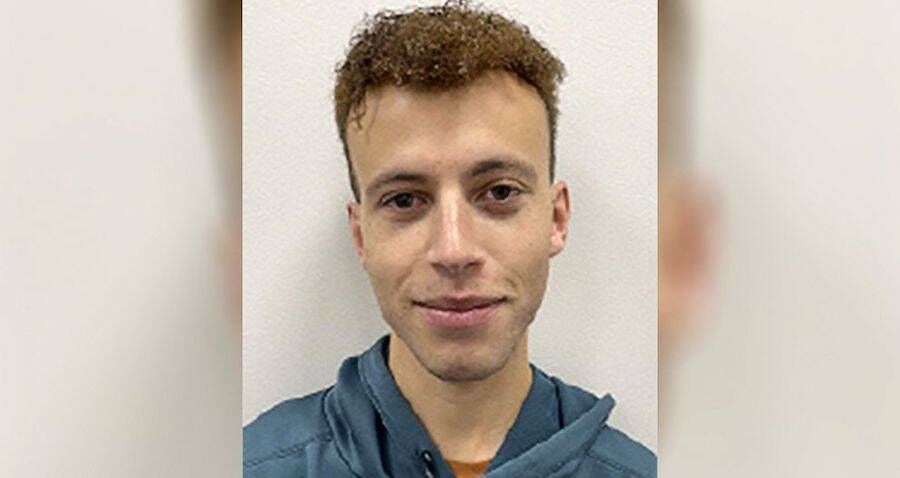 26-Year-Old Man Arrested For Enrolling In High School And Messaging ...