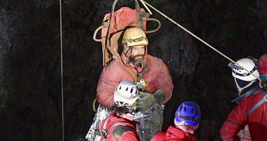Caver Rescued After 12 Days 3,400 Feet Deep In A Turkish Cave