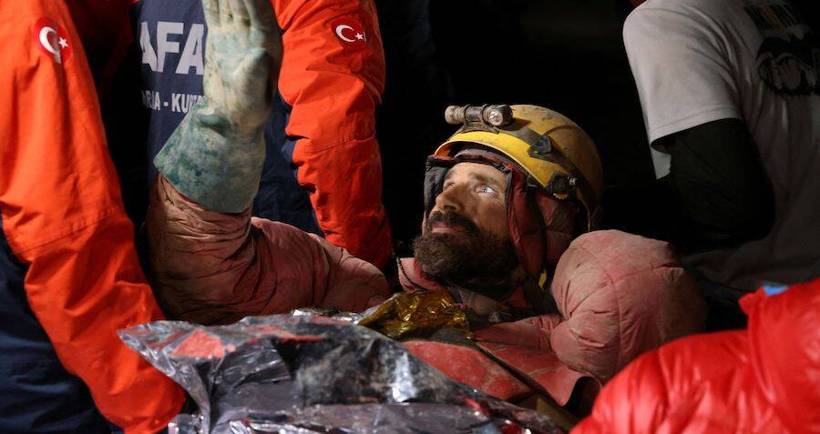 Caver Rescued After 12 Days 3,400 Feet Deep In A Turkish Cave