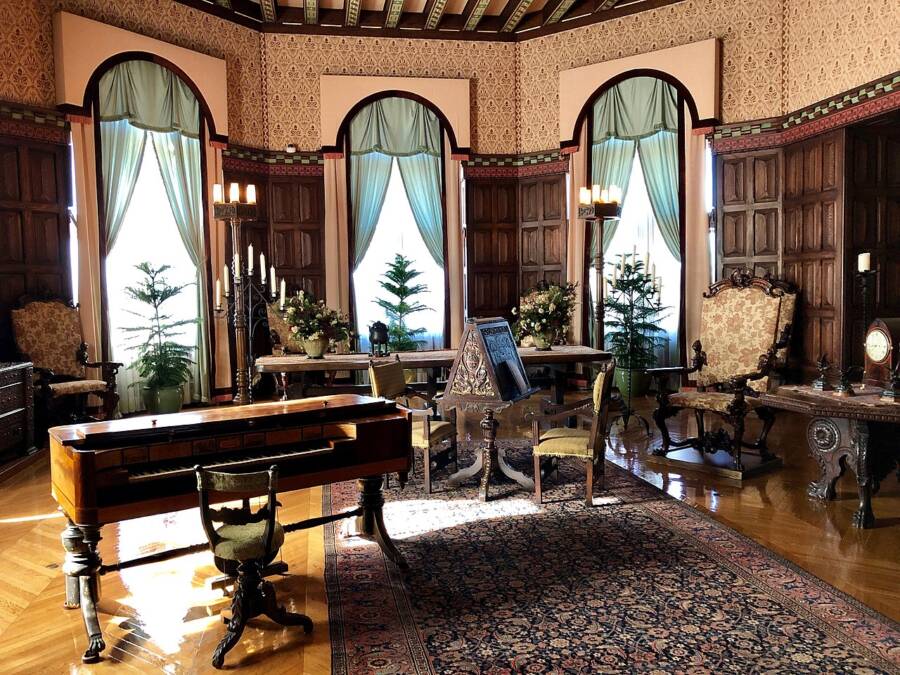 The Biltmore Estate: America's Largest House In 33 Stunning Photos