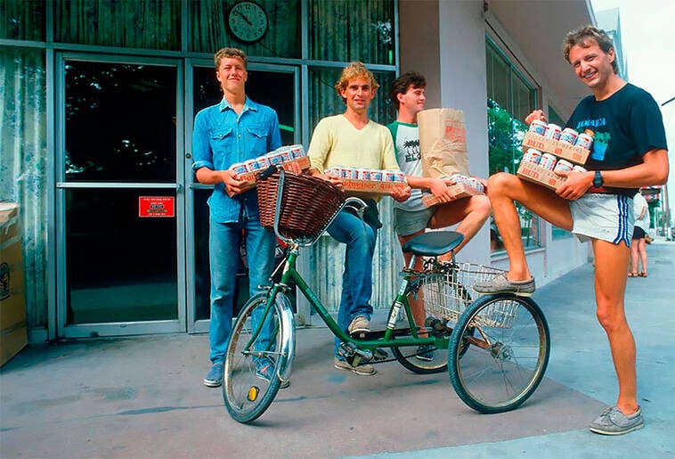 45 Vintage Spring Break Photos From The 1980s And 1990s