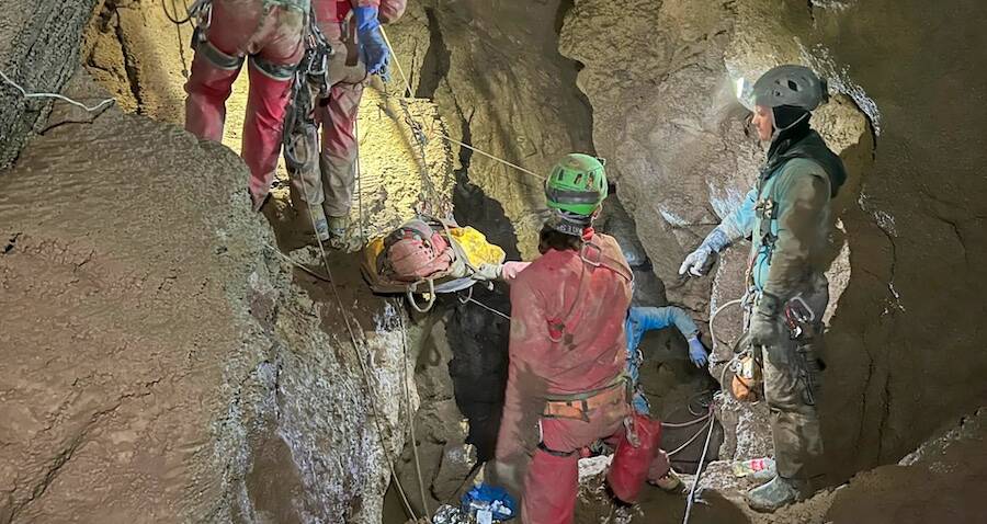 Caver Rescued After 12 Days 3,400 Feet Deep In A Turkish Cave