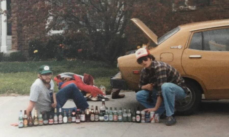 45 Vintage Spring Break Photos From The 1980s And 1990s