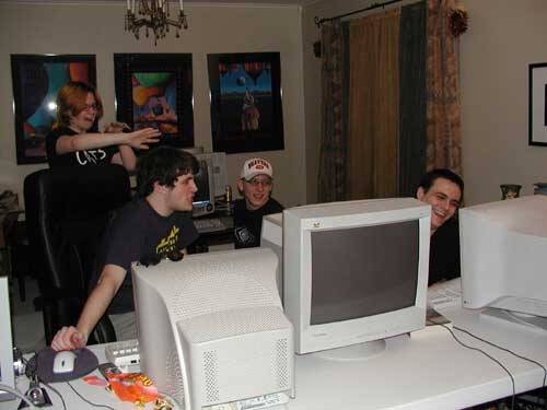 Inside The LAN Parties From The Early Days Of PC Gaming