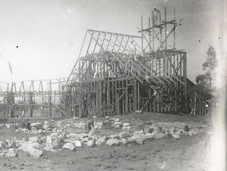 Spadena House, The Witch's Cottage In The Middle Of Beverly Hills