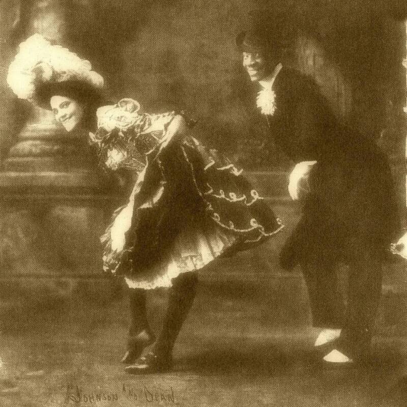 33 Photos Of Burlesque Dancers From The Height Of The Era