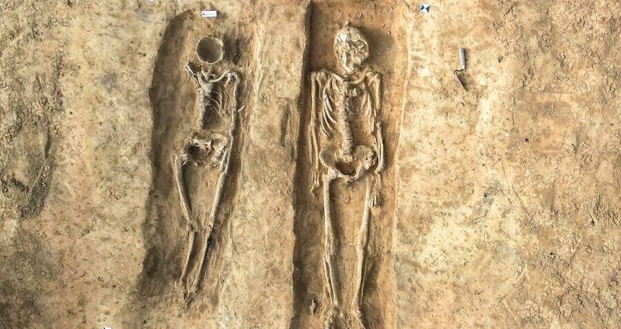 Archaeologists Baffled By Woman Buried Without Any Facial Bones