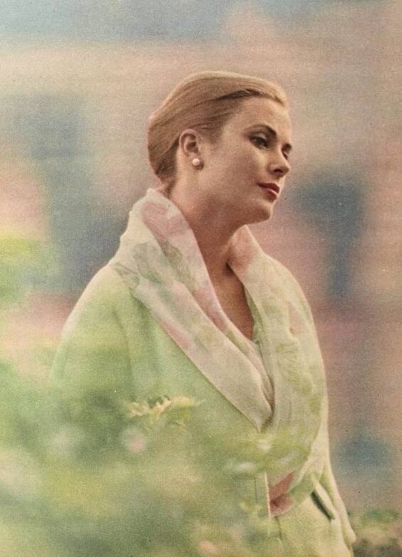 Grace Kelly's Glamorous Life, From Hollywood To Princess Of Monaco