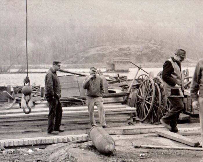 Explore New York's Bannerman Castle In 28 Photos