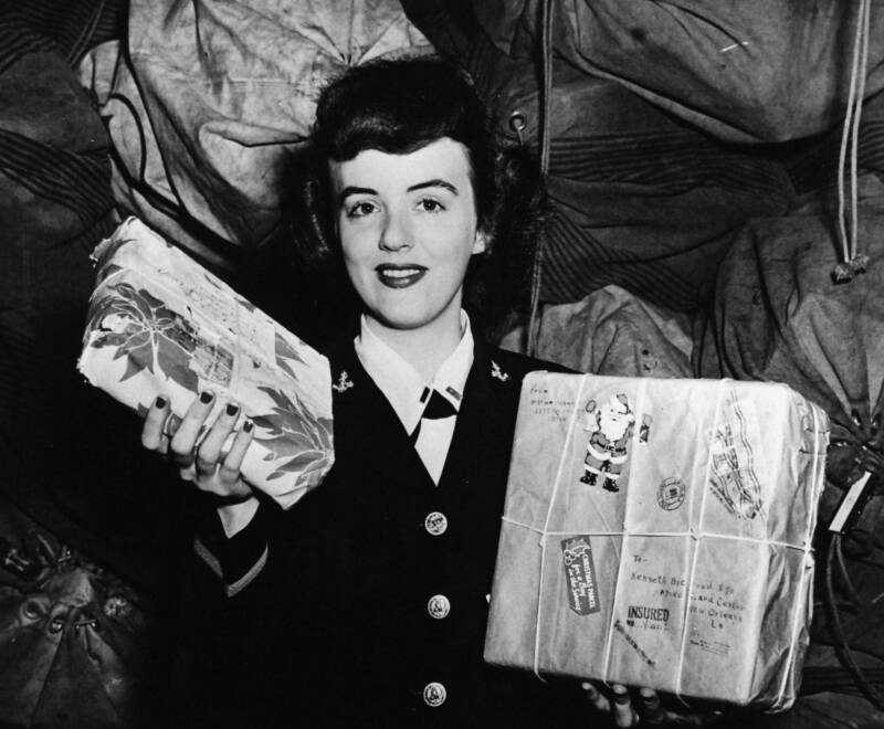 Christmas During World War II, In 44 Poignant Photos