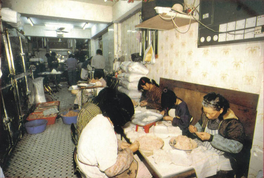 Inside Kowloon Walled City, Once The Densest Place On Earth