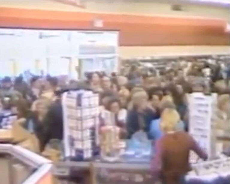 The Cabbage Patch Riots That Saw Shoppers Fight For Dolls