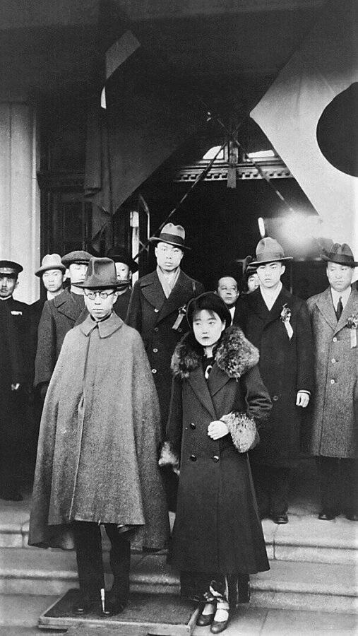 Empress Wanrong: The Tragic Life Of China's Last Empress