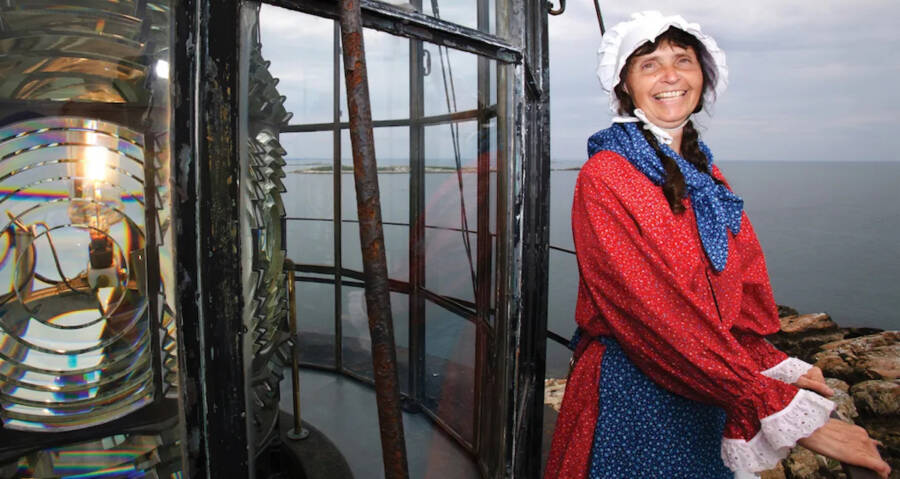 Sally Snowman, America's Last Lighthouse Keeper, Steps Down