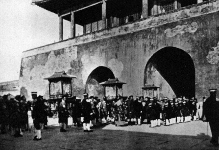 Empress Wanrong: The Tragic Life Of China's Last Empress