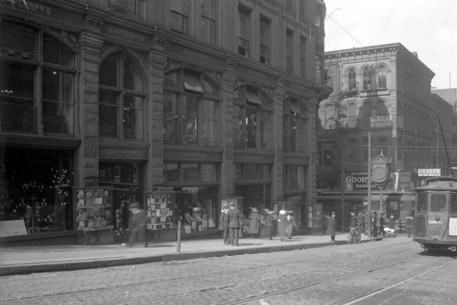 44 Historic Pittsburgh Photos That Show The City's Evolution