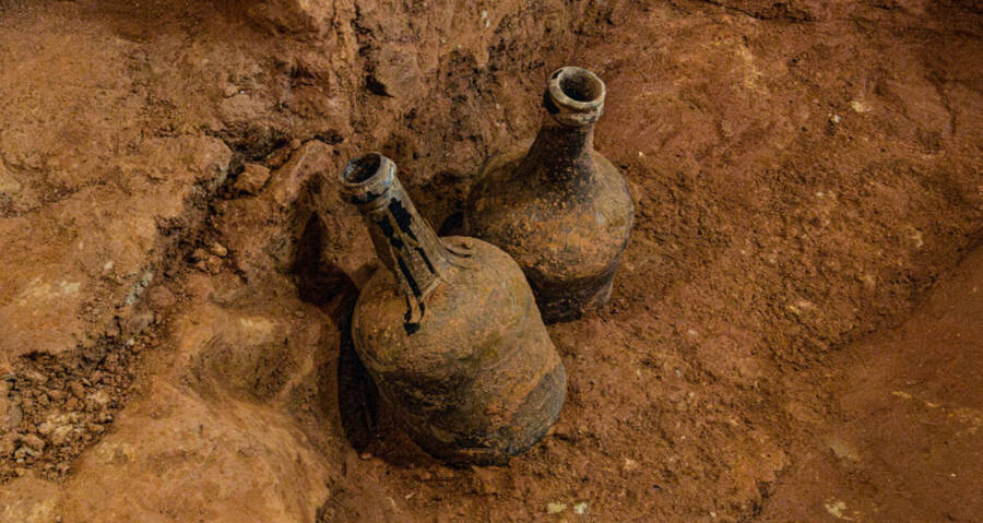 250-Year-Old Cherry Bottles Found At George Washington's Home