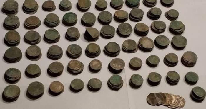 Coin Hoard From English Civil War Found During Home Renovation