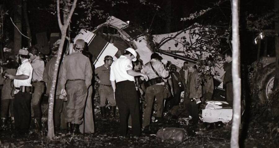 The Lynyrd Skynyrd Plane Crash: Inside The 1977 Tragedy