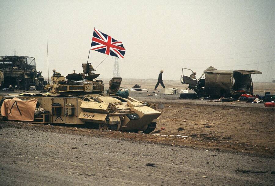 Inside The Persian Gulf War In 44 Striking Photos