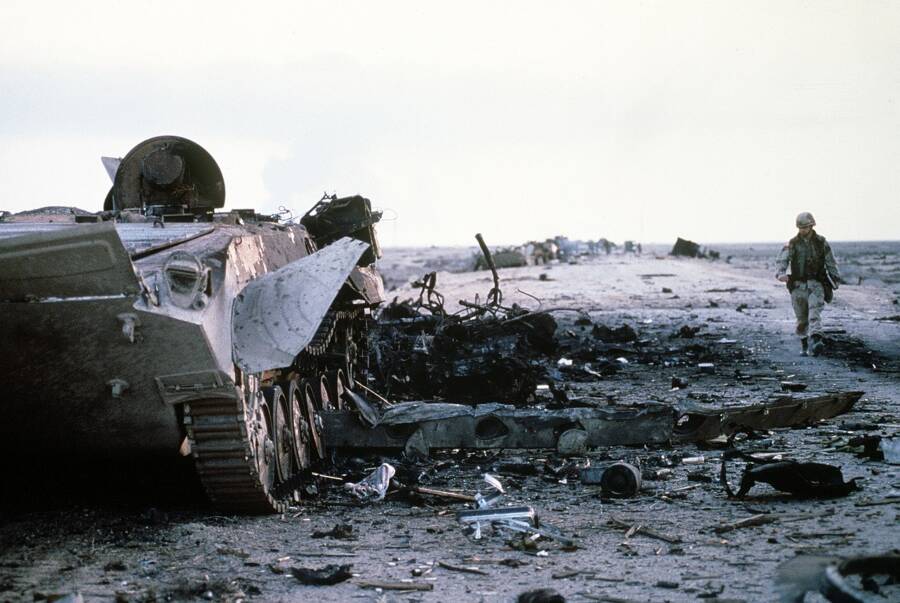 Inside The Persian Gulf War In 44 Striking Photos