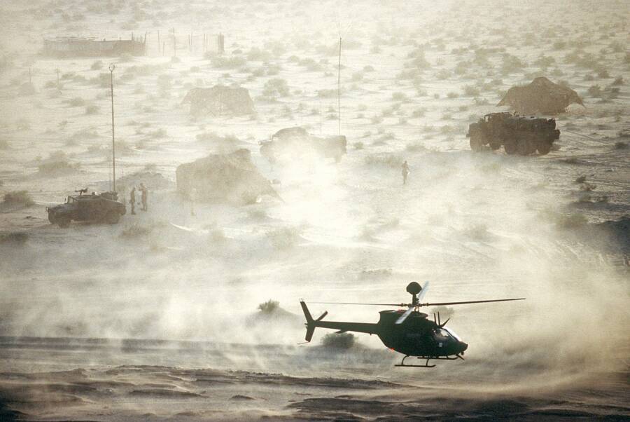 Inside The Persian Gulf War In 44 Striking Photos