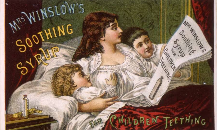 27 Common Household Objects That Were Deadly To Victorians