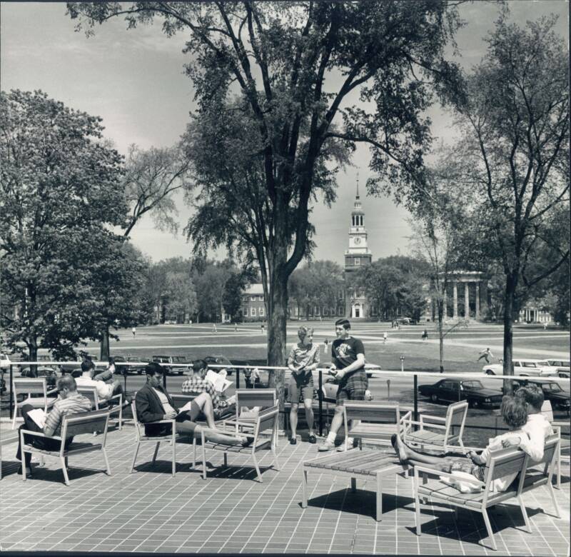 44 Vintage Preppy Pictures That Capture The Subculture