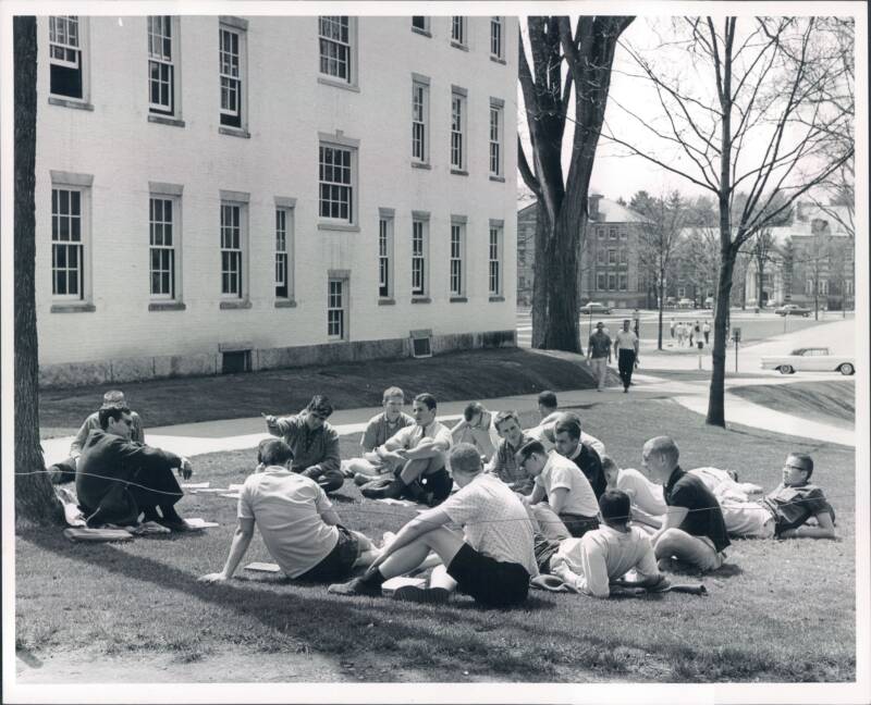 44 Vintage Preppy Pictures That Capture The Subculture