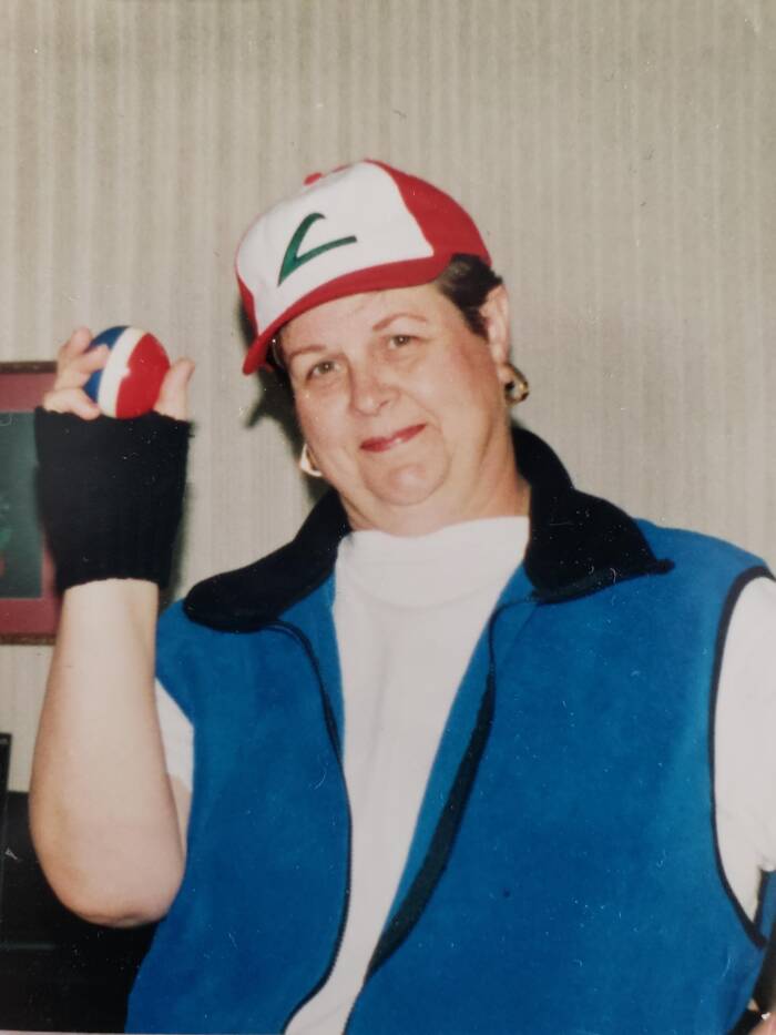 44 Vintage Photos That Capture The Height Of Pokémania