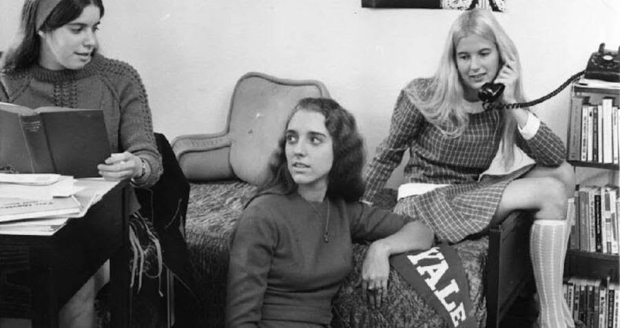 44 Vintage Preppy Pictures That Capture The Subculture