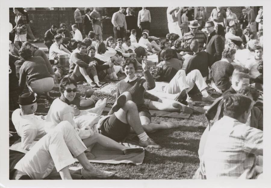 44 Vintage Preppy Pictures That Capture The Subculture