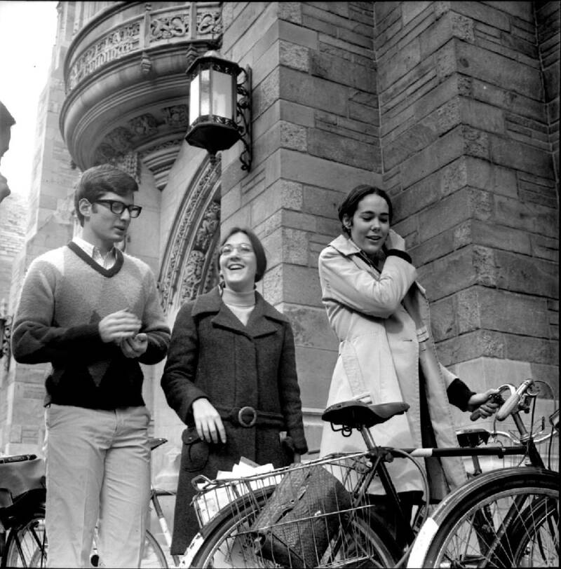 44 Vintage Preppy Pictures That Capture The Subculture