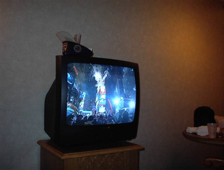 What Is Y2K — And Why Were People So Afraid Of It?