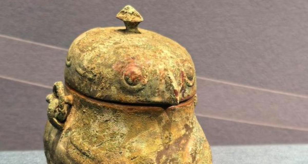 3,000-Year-Old Liquor Found Inside Owl Vessel In China