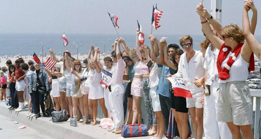 Hands Across America: The History Of The Charity Event