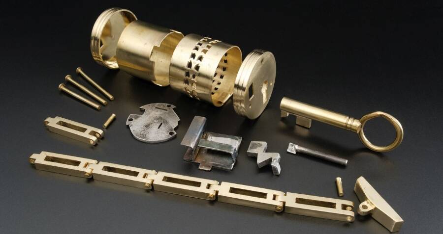 Ancient Roman Lock Made Of Gold Unearthed In Germany