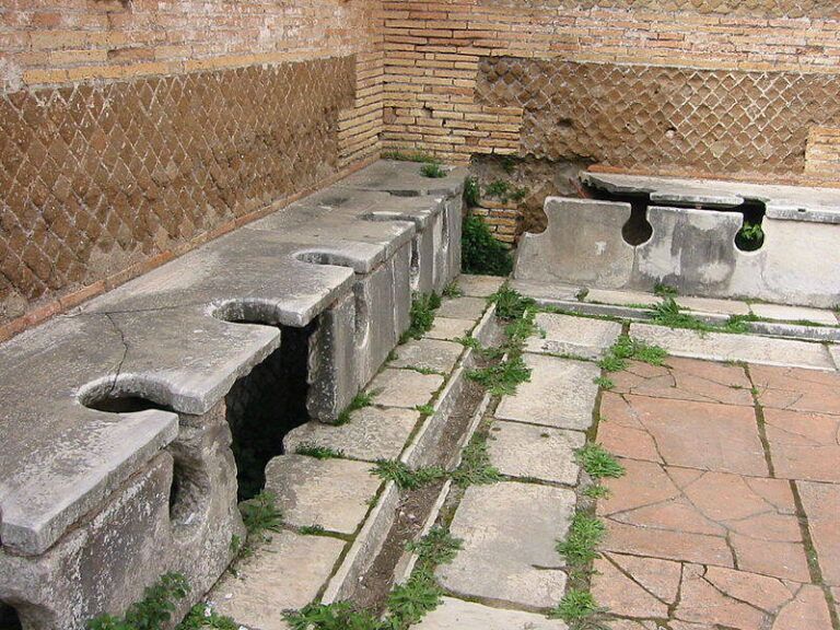 Roman Bathrooms: Inside The Foul History Of Foricae