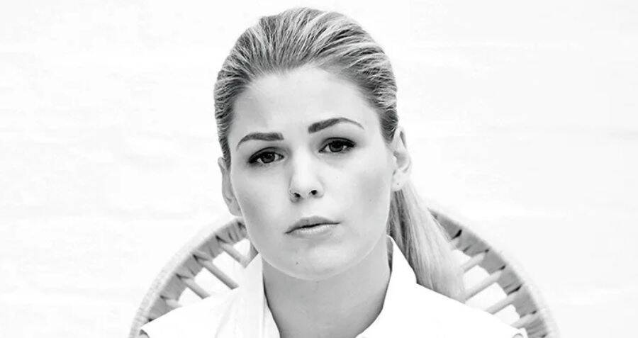 Belle Gibson, The Australian Influencer Who Faked Her Cancer
