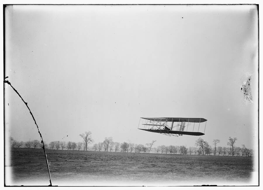 The Wright Brothers: The Aviation Pioneers Who Invented Airplanes