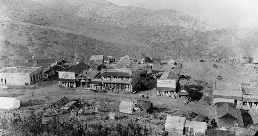 33 Photos Of Wild West Mining Towns, From Bodie To Tombstone