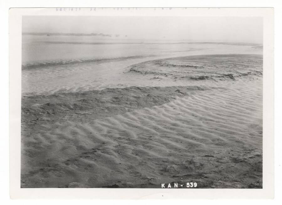 27 Tragic Photos That Capture The Kansas Dust Bowl