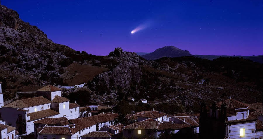 Hale-Bopp, The Great Comet Of 1997 That Flew Close To Earth