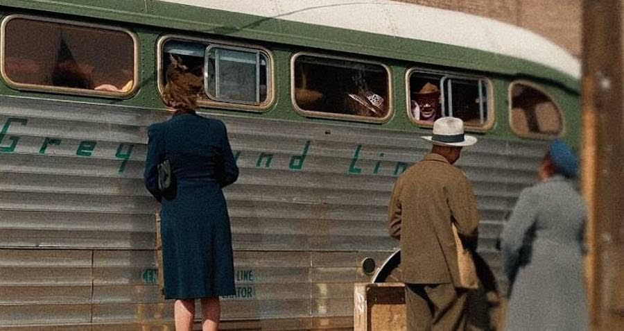 44 Colorized Vintage Photos Of Chicago That'll Take You Back In Time
