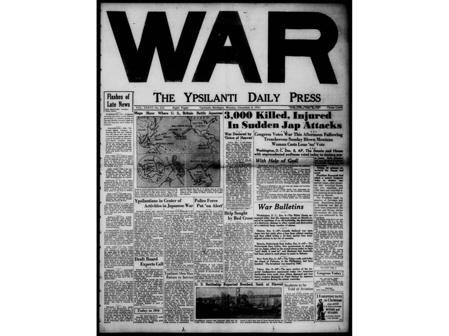 See 33 Of The Most Famous Newspaper Headlines From History